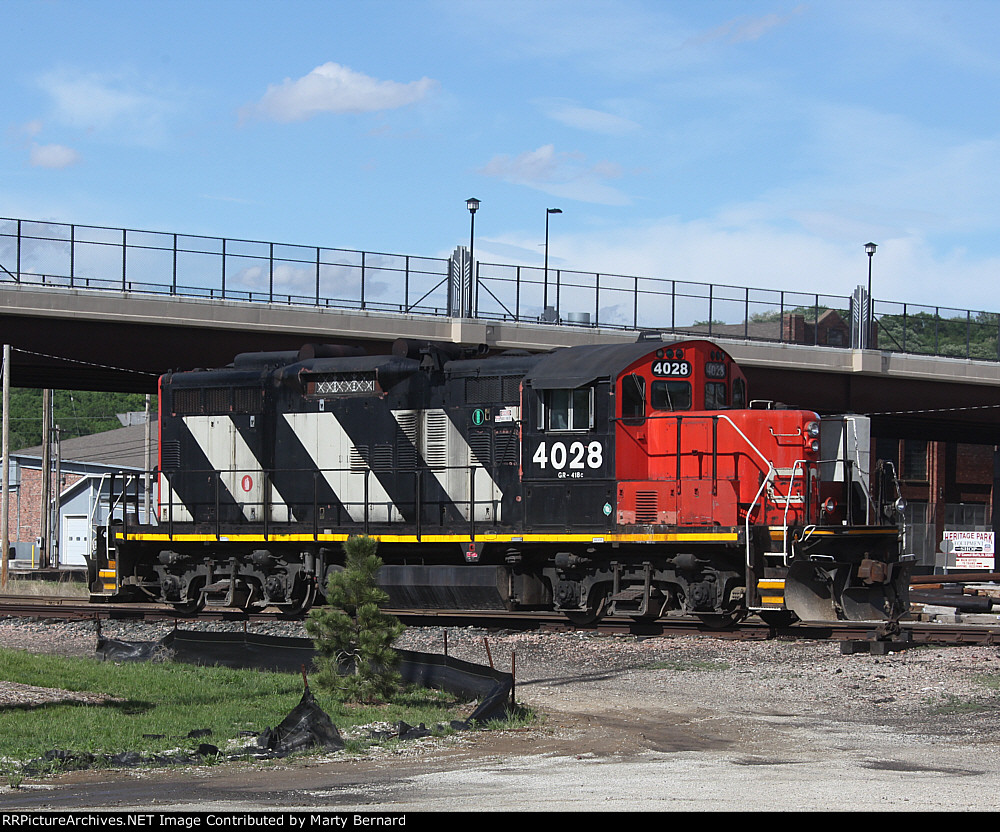 CN 4028